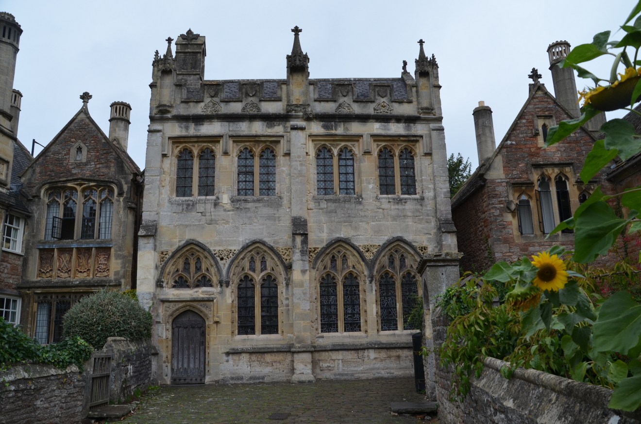 The Vicars Close | The Happy Wonderer ~ ellen b.